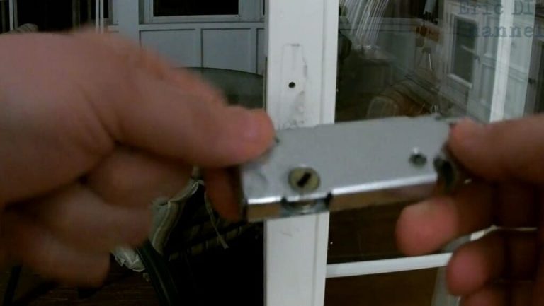 How to Fix Sliding Door Lock Mechanism (Guide)